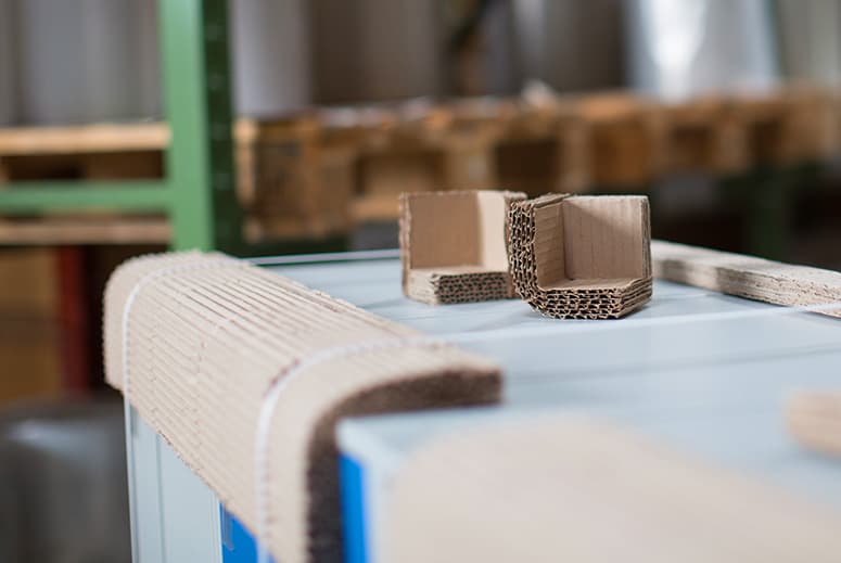 Mit Wellkarton Kanten ökologisch schützen und polstern – so geht‘s